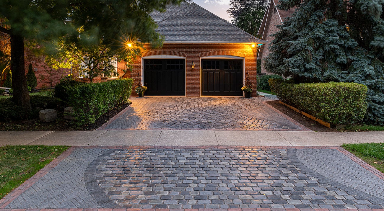Unilock Courtstone Paver - Basalt | Clark & Co. Hardscape Supply