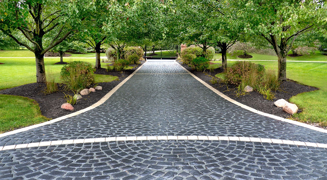 Unilock Courtstone Paver - Basalt | Clark & Co. Hardscape Supply